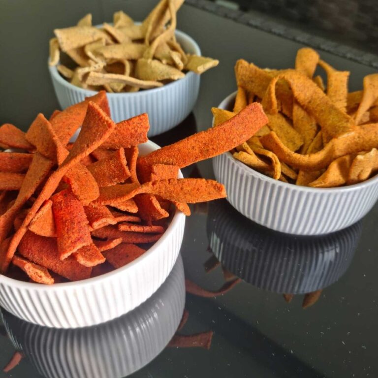 PEA CRICKET PROTEIN CHIPS Hot paprika - Tastik